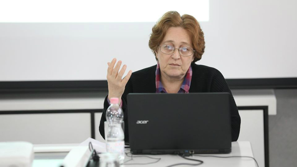 „ეს სრულიად დაუშვებელია“ – რა შენიშვნები აქვს თამარ ჯაყელს დისტანციურად ...