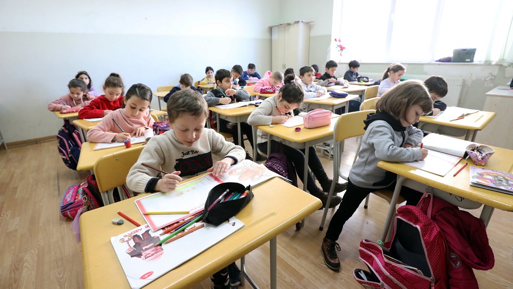 „სკოლის თანამშრომლის მიერ ეს დაუშვებელია“ – ცვლილება „ზოგადი განათლების ...