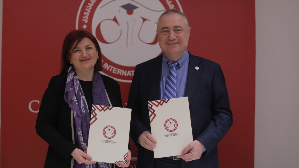 CIU-სა და საქართველოს პარლამენტის კვლევით ცენტრს შორის მემორანდუმი ...